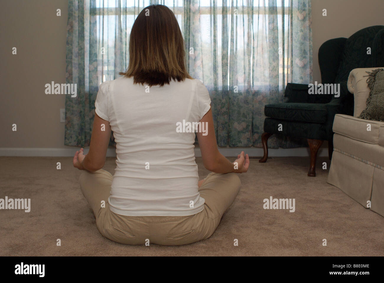 Woman on hands and knees back view hi-res stock photography and images ...