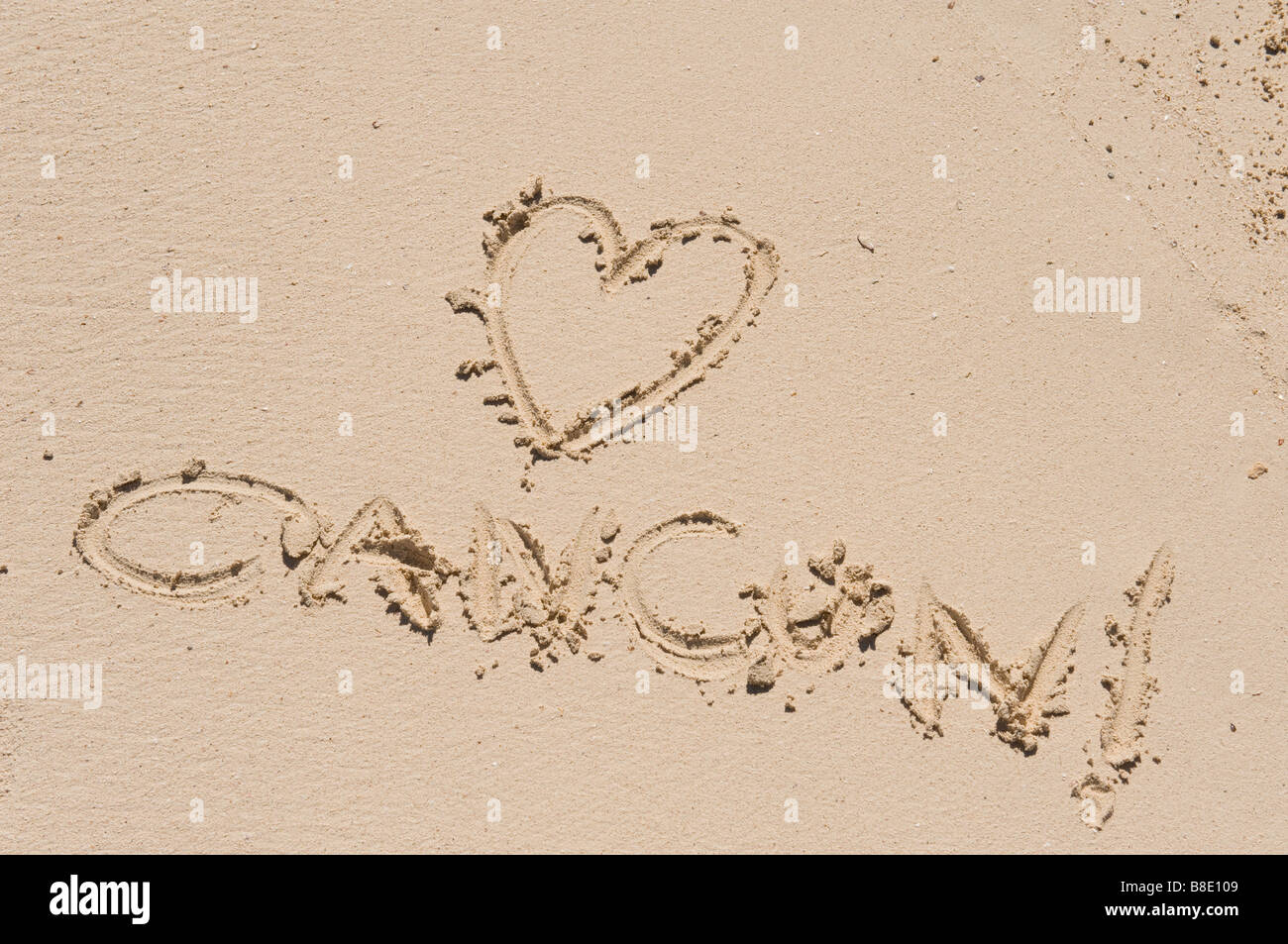 I love Cancun written on the beach at Cancun Mexico Stock Photo - Alamy