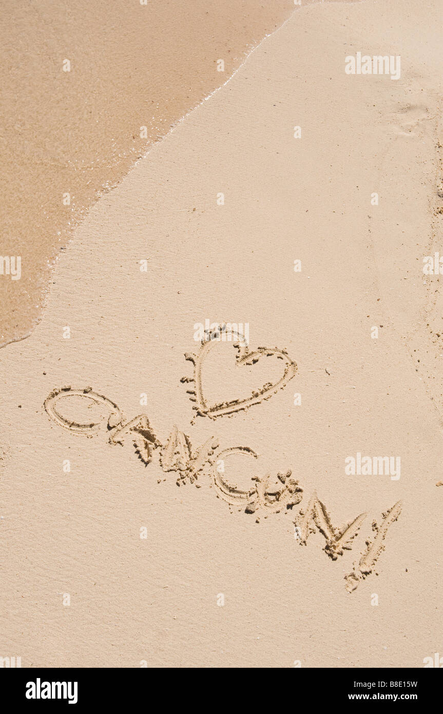 I love Cancun written on the beach at Cancun Mexico Stock Photo - Alamy