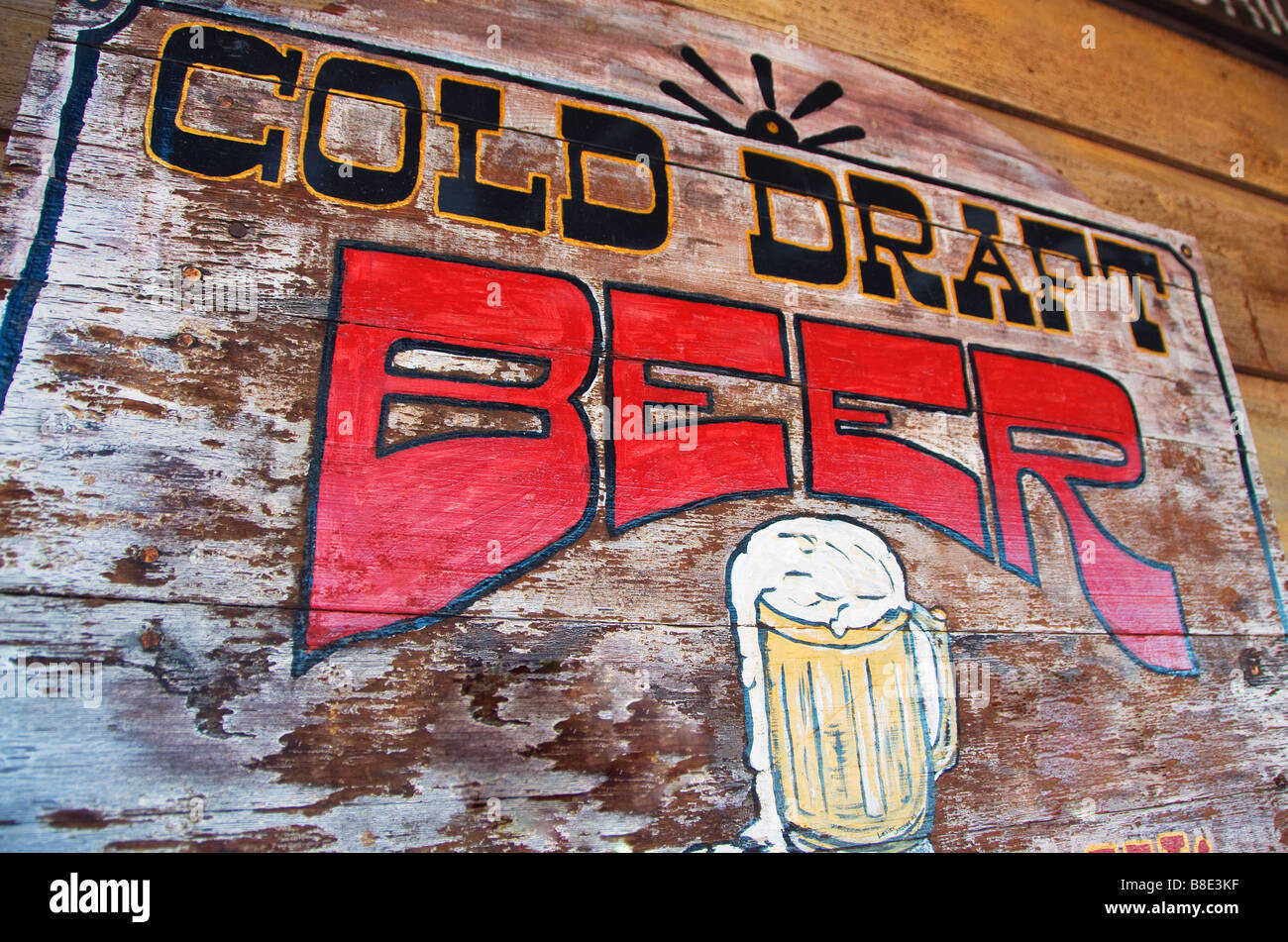 A cold draft beer sign Stock Photo - Alamy