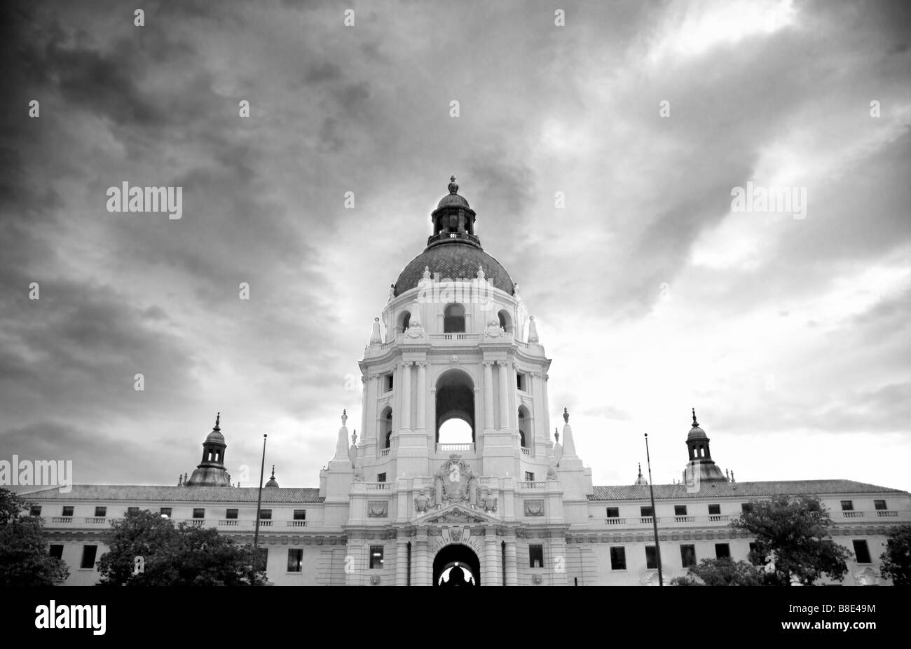 City hall, los angeles, california Black and White Stock Photos ...