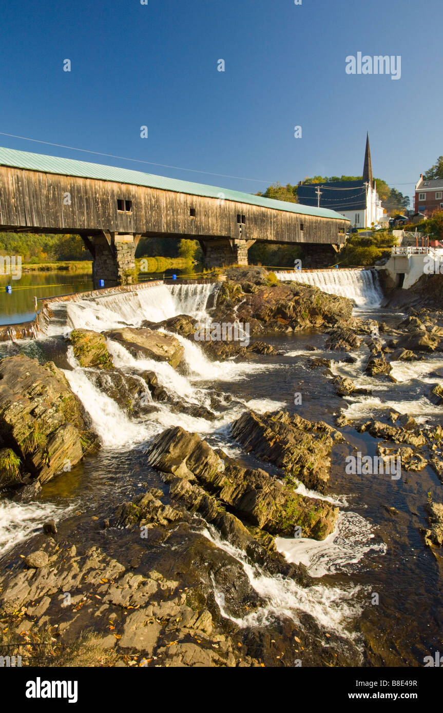 The covered bridge with waterfalls and fall foliage color in Bath New ...