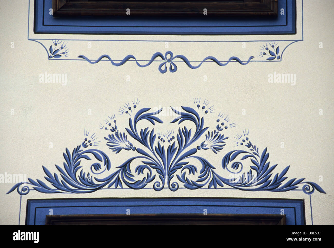Town murals hi-res stock photography and images - Alamy