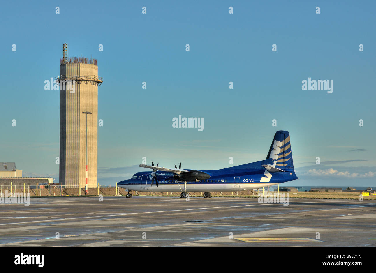 Half completed hi-res stock photography and images - Alamy