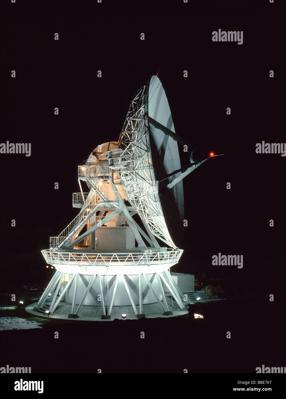 Large Telecommunications Receiving Dish Stock Photo - Alamy