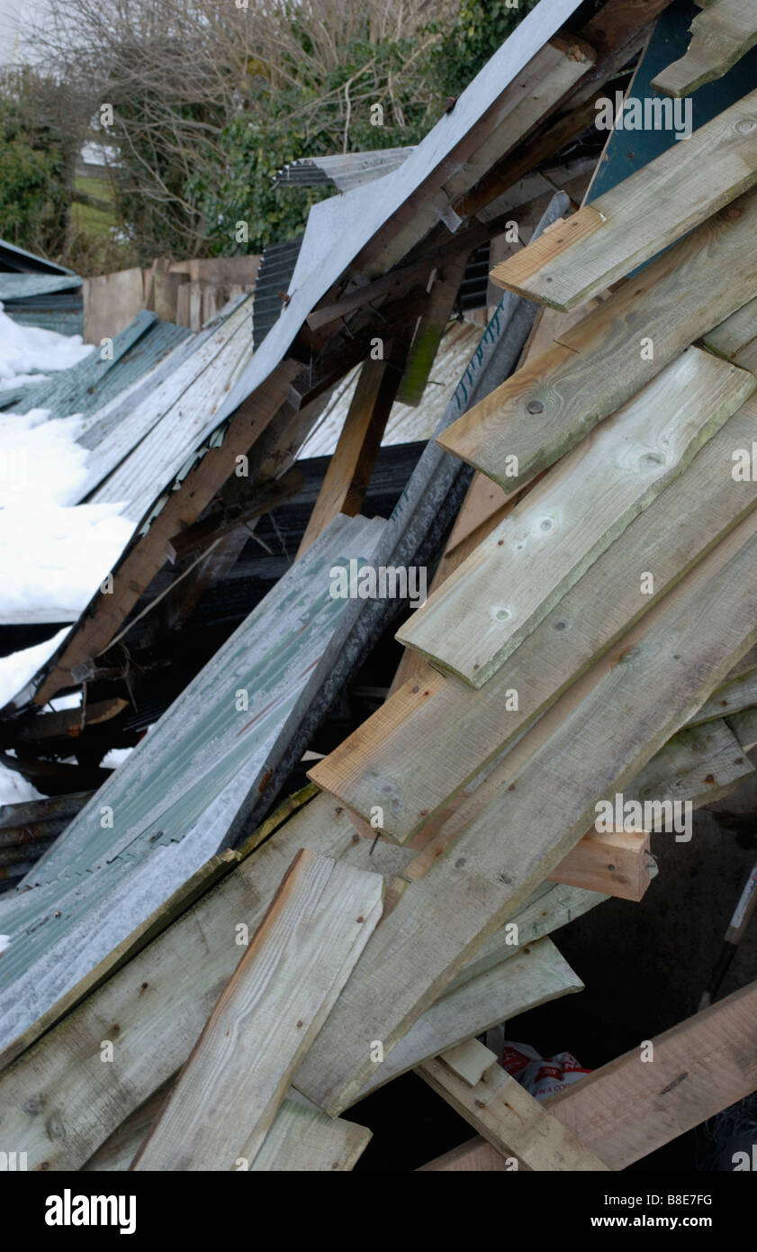 Barn destruction hi-res stock photography and images - Alamy