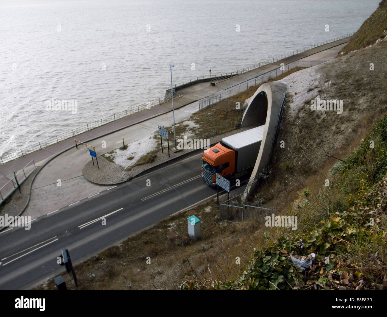 Civil engineering tunnel hi-res stock photography and images - Alamy