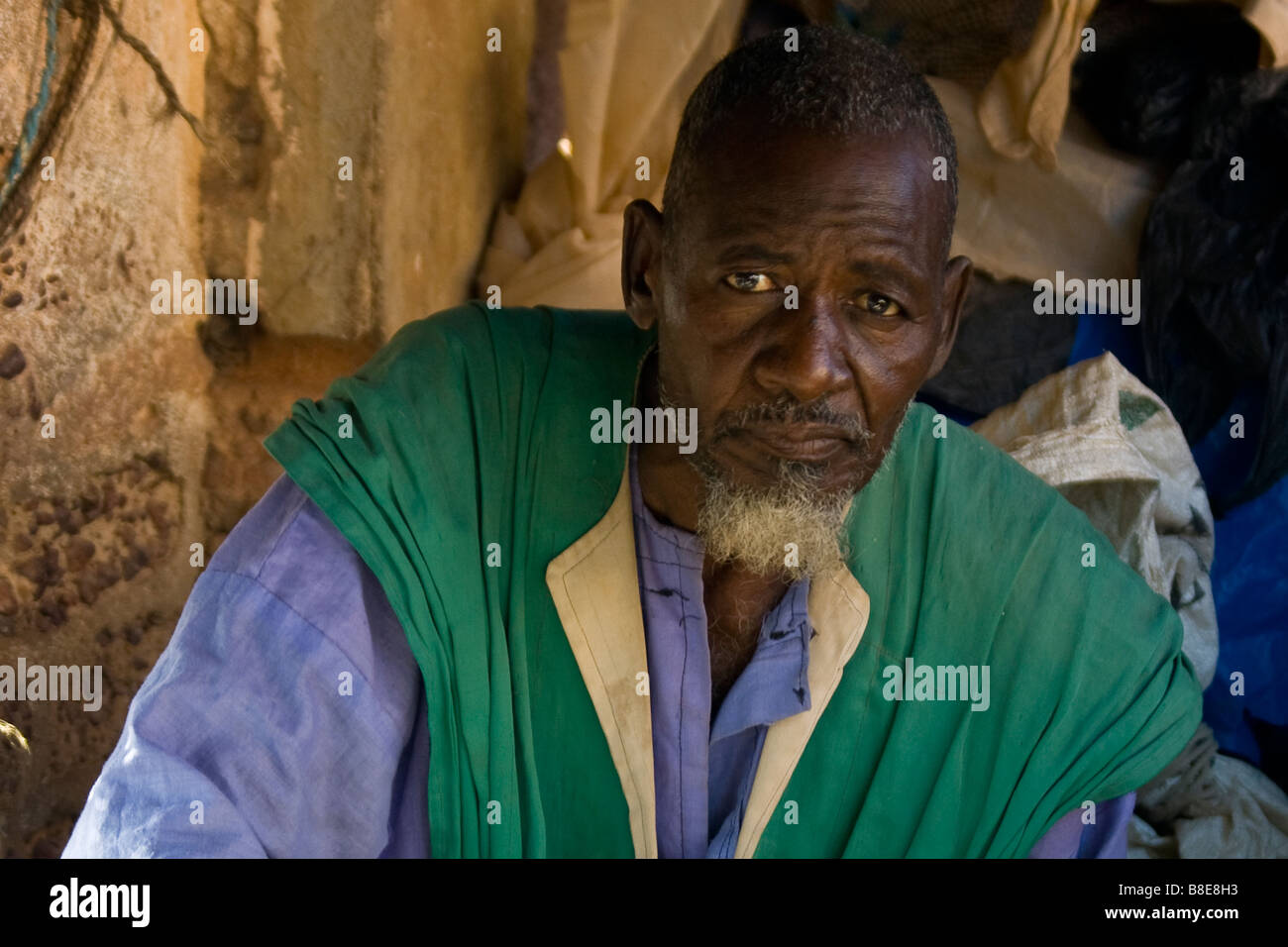 Man in Mopti in Mali West Africa Stock Photo - Alamy