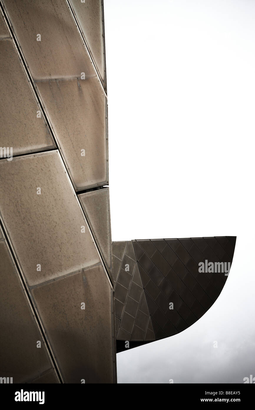 The lowry manchester hi-res stock photography and images - Alamy