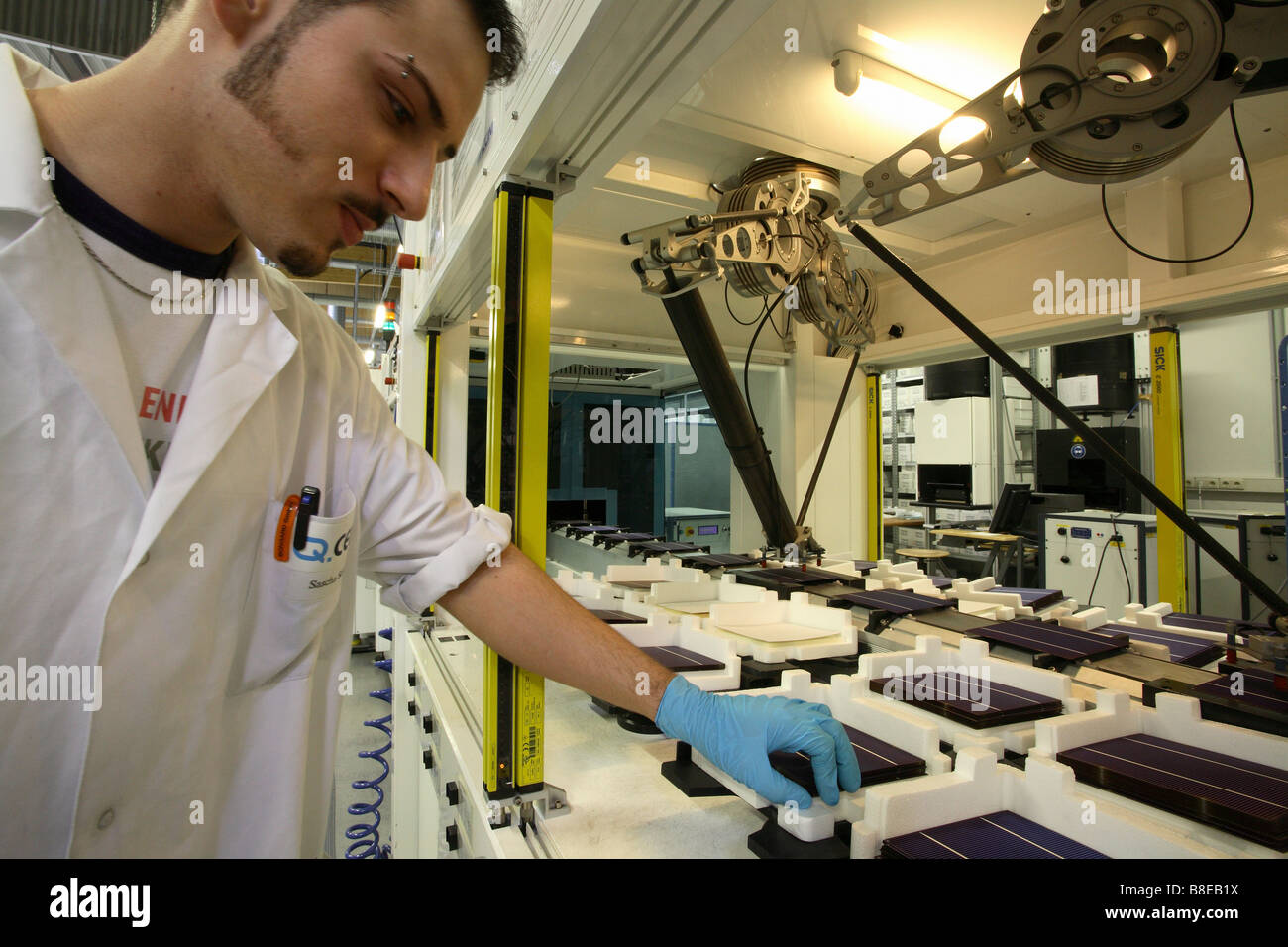 Production of solar cells, Thalheim, Germany Stock Photo - Alamy