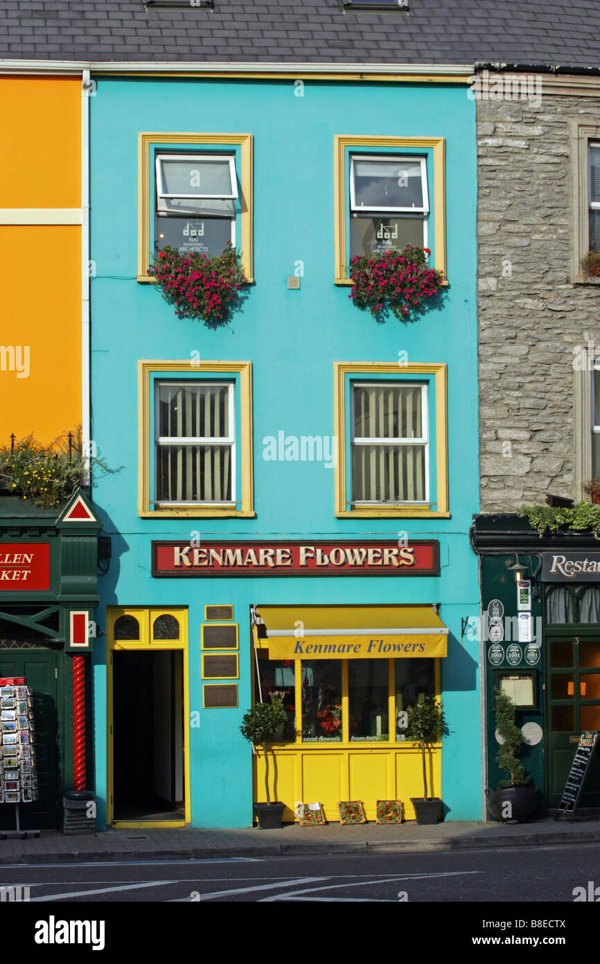 Ireland Kerry Kenmare Market Street scene Stock Photo - Alamy