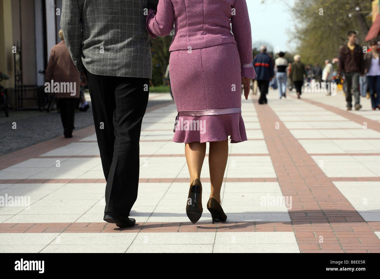 Woman legs wearing skirt street hi-res stock photography and images - Alamy