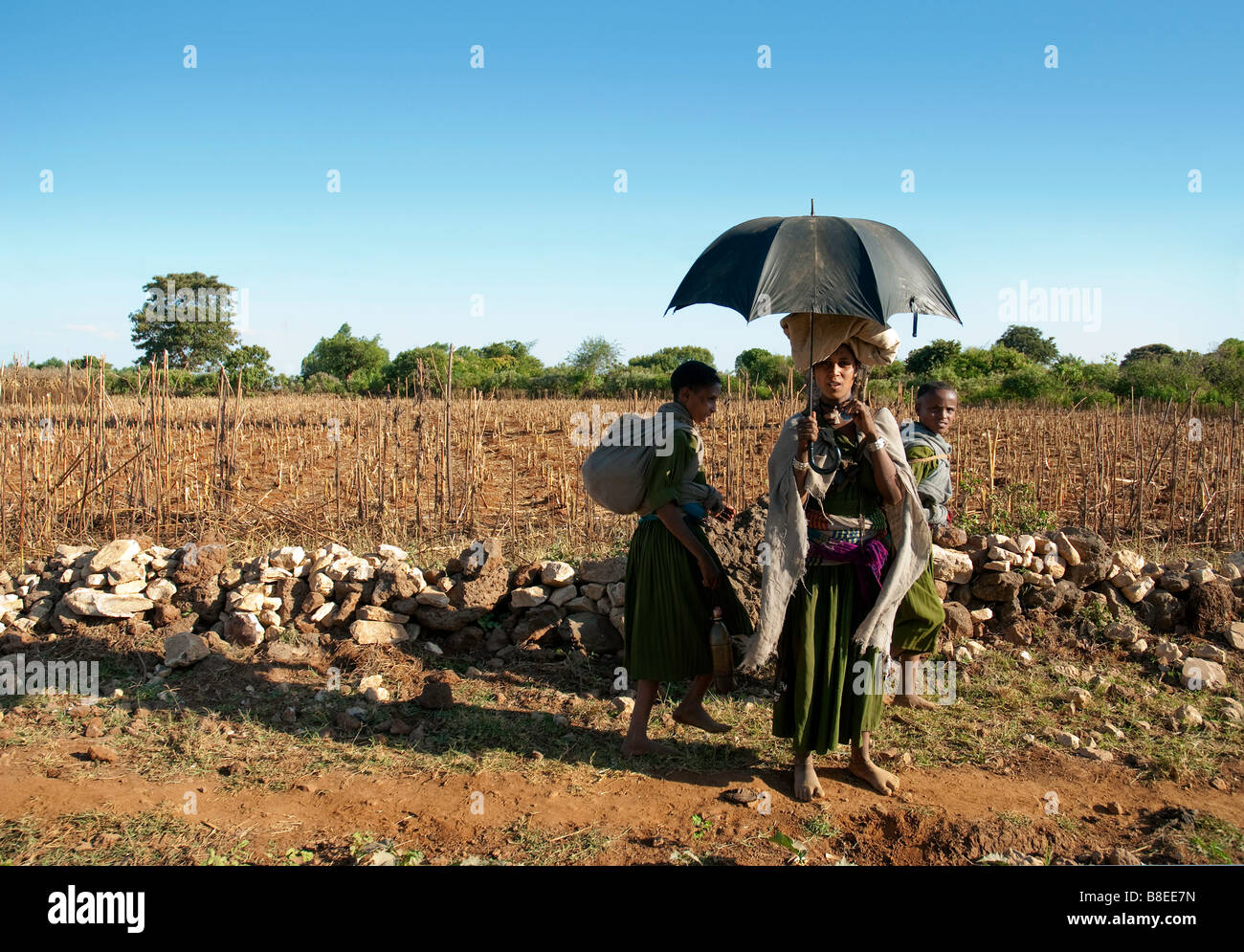 Poverty girls africa hi-res stock photography and images - Alamy