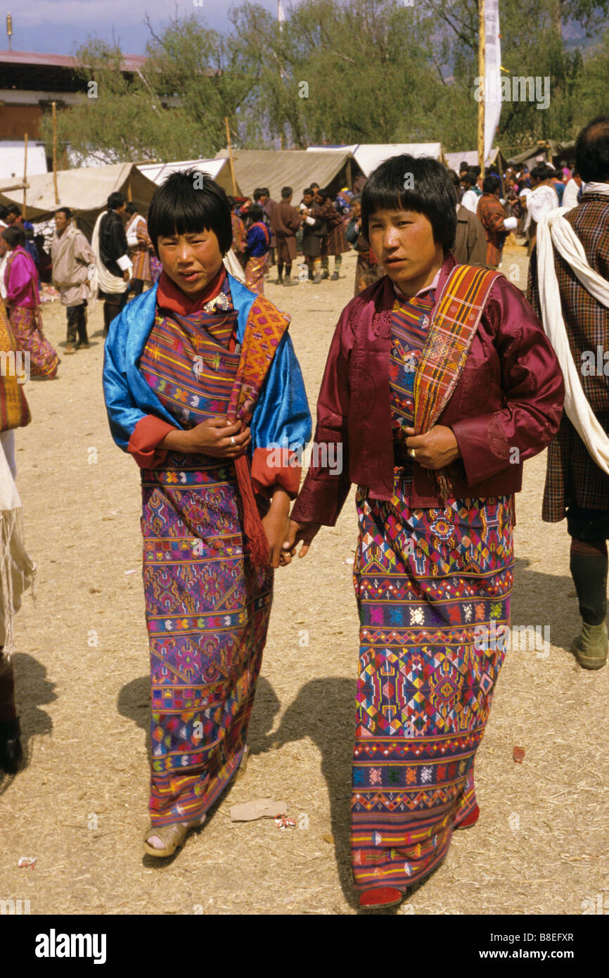 Bhutanese Women in Traditional Costume Paro Festival Bhutan Himalayan ...