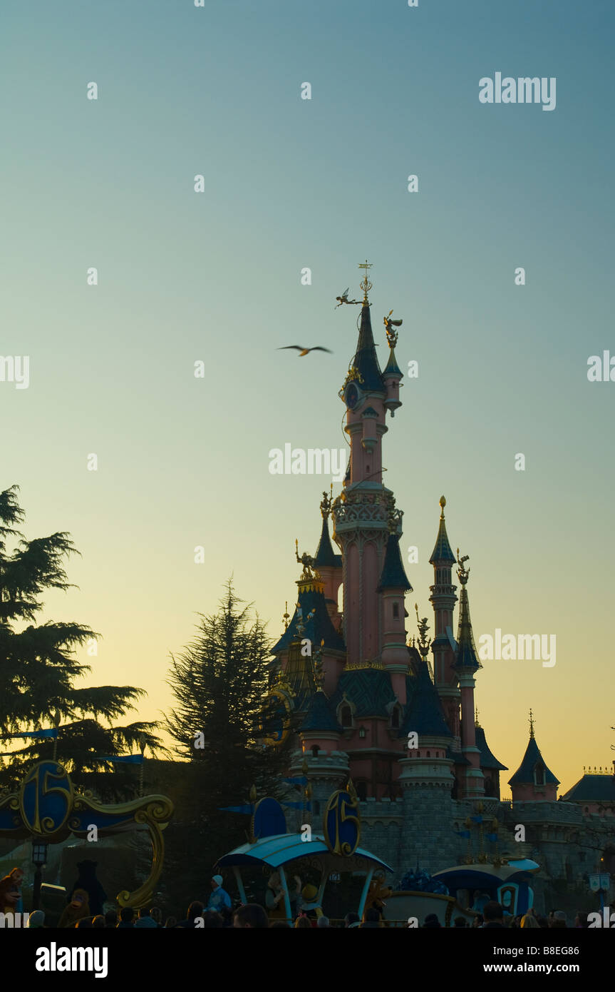 Magic Kindom castle in Disneyland paris Stock Photo - Alamy