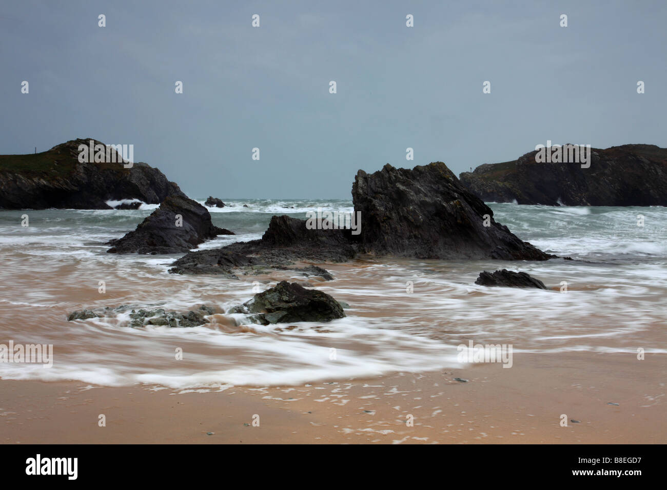 Large rocks on sand hi-res stock photography and images - Alamy