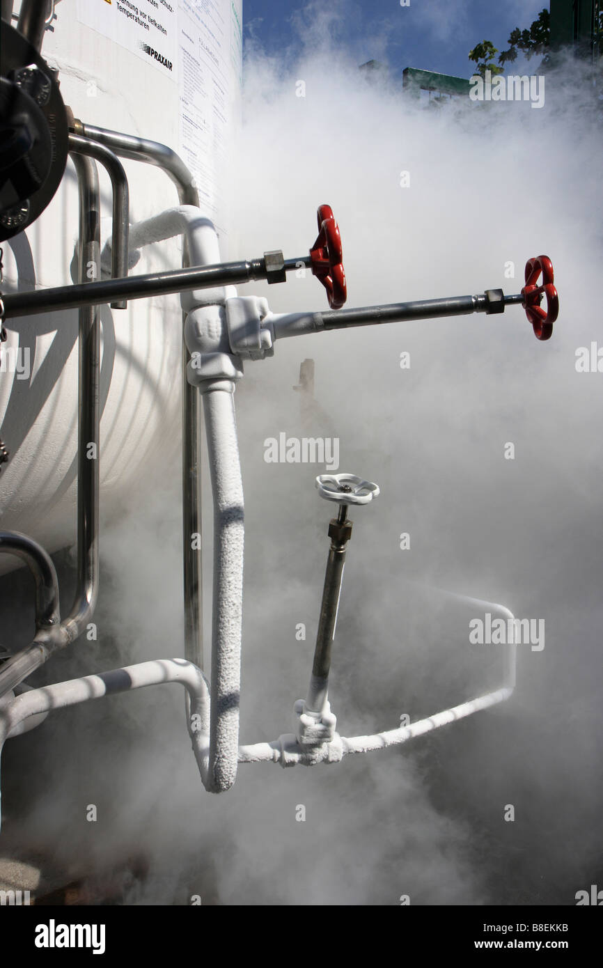 Nitrogen installation hi-res stock photography and images - Alamy