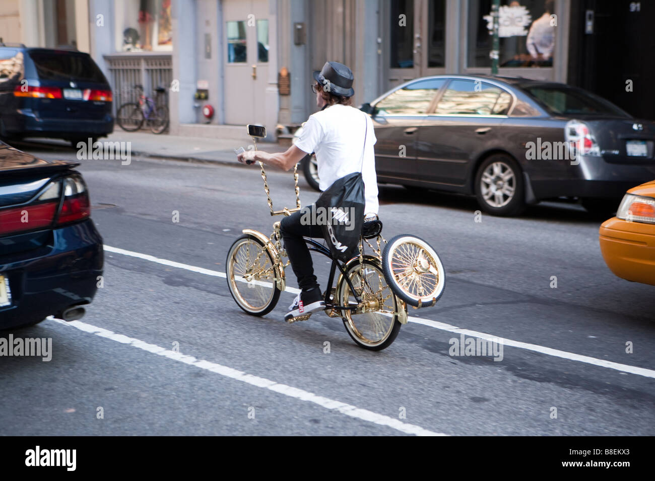 Vintage male cyclist hi-res stock photography and images - Alamy