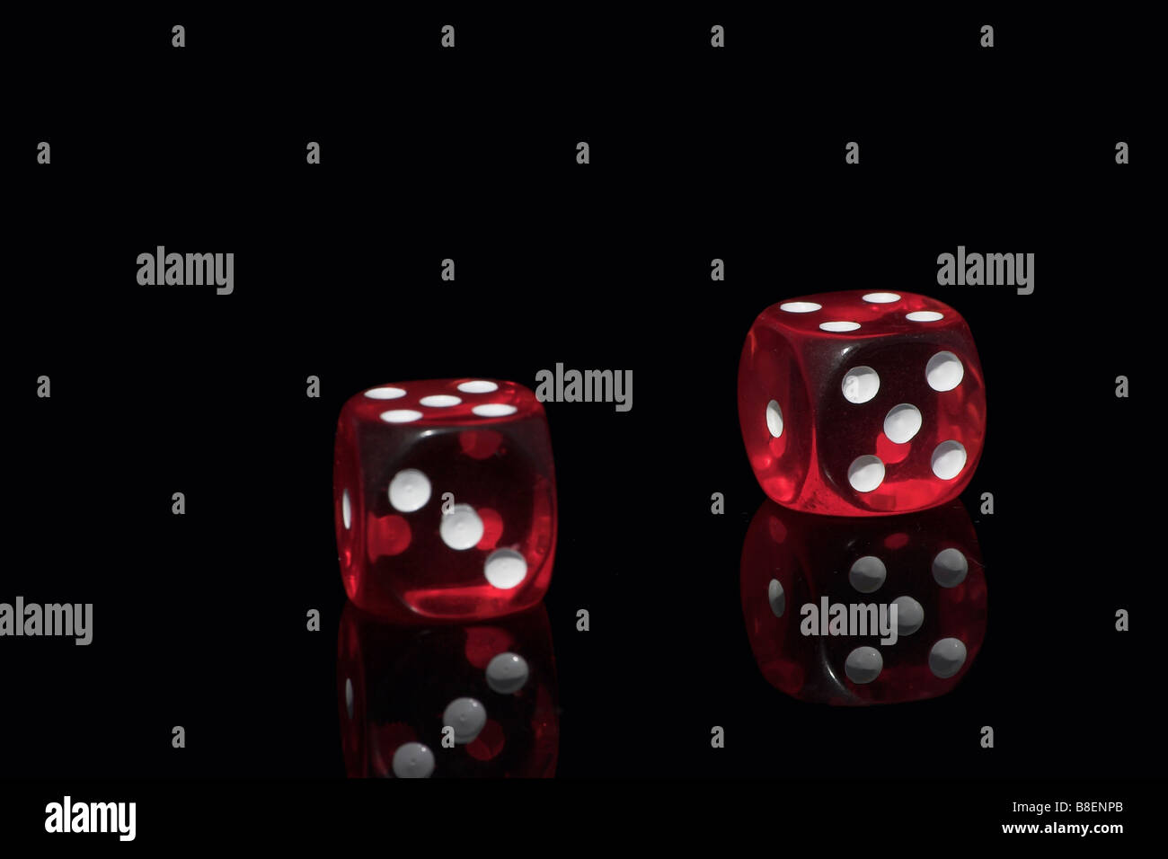 Two dice shadow hi-res stock photography and images - Alamy