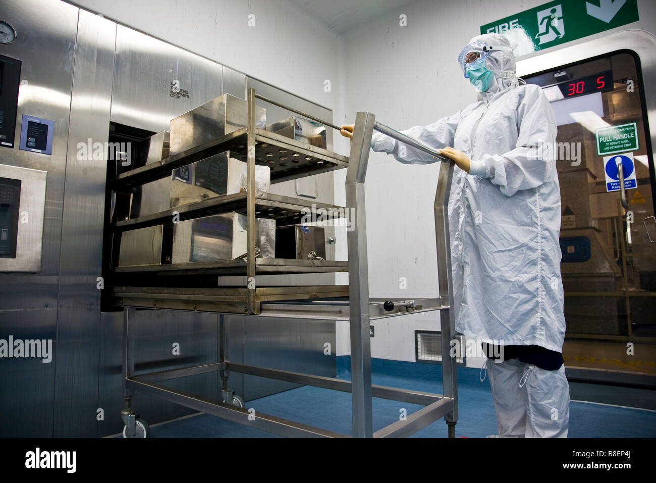 Astrazeneca astra zeneca pharmaceutical pharmaceuticals hi-res stock ...