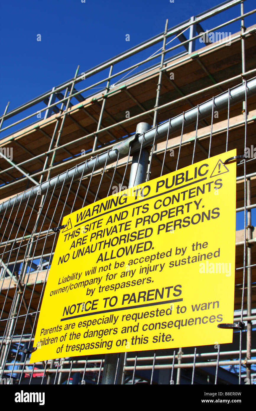Dangerous construction site hi-res stock photography and images - Alamy