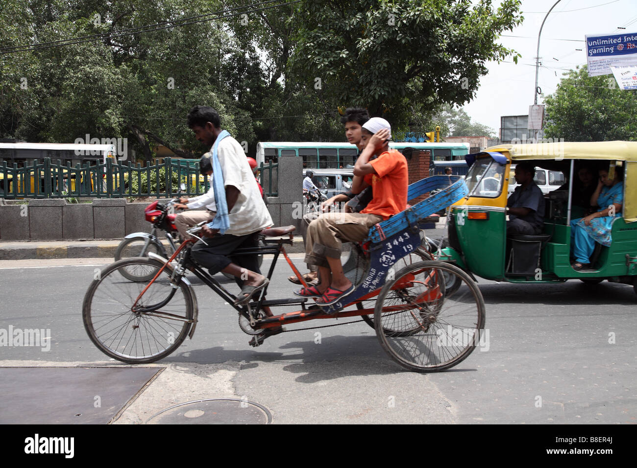 Ricksha hi-res stock photography and images - Alamy