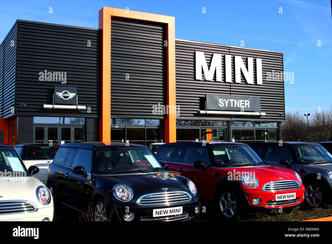 Bmw mini car dealership hi-res stock photography and images - Alamy