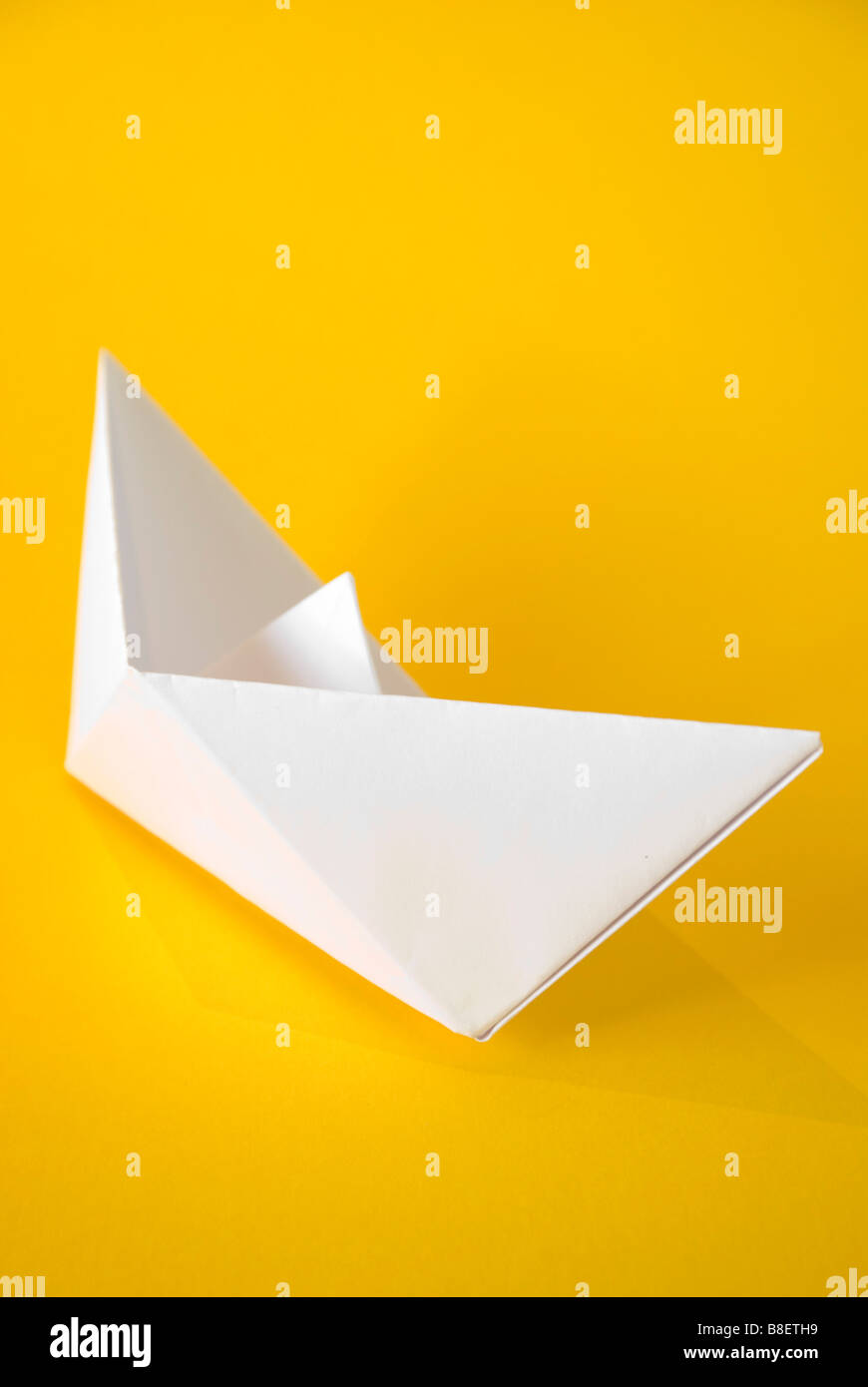 Paper sail hi-res stock photography and images - Alamy