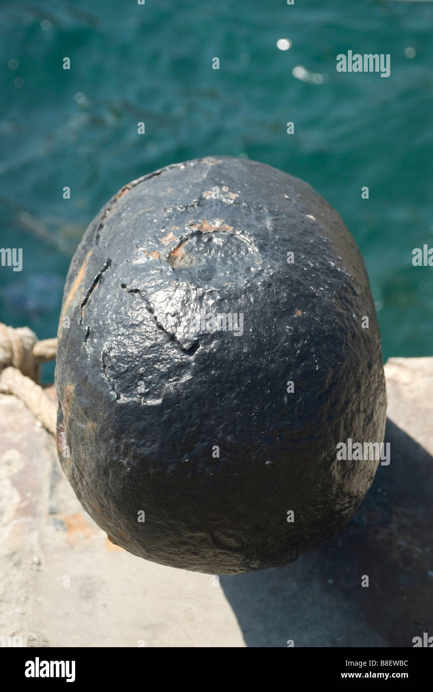 Bollard port hi-res stock photography and images - Alamy