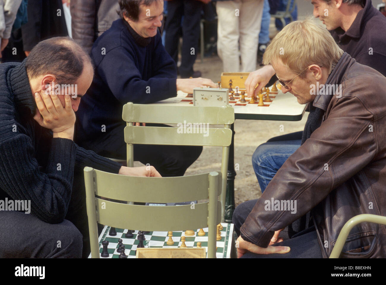 Chess players at Luxembourg Gardens in Paris France Stock Photo - Alamy