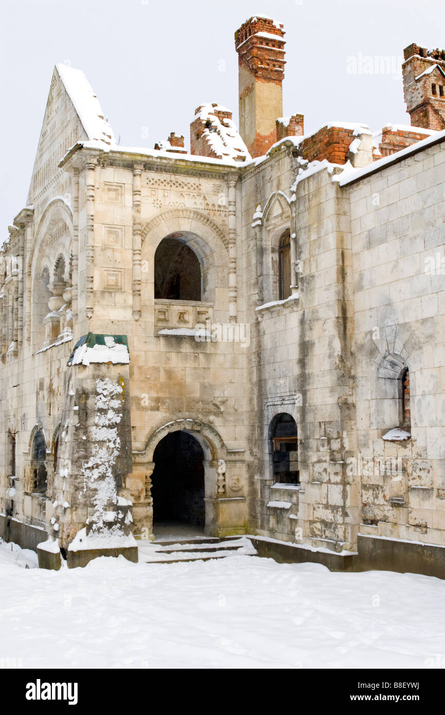 Old destroyed monastery without roof over blue sky Stock Photo - Alamy