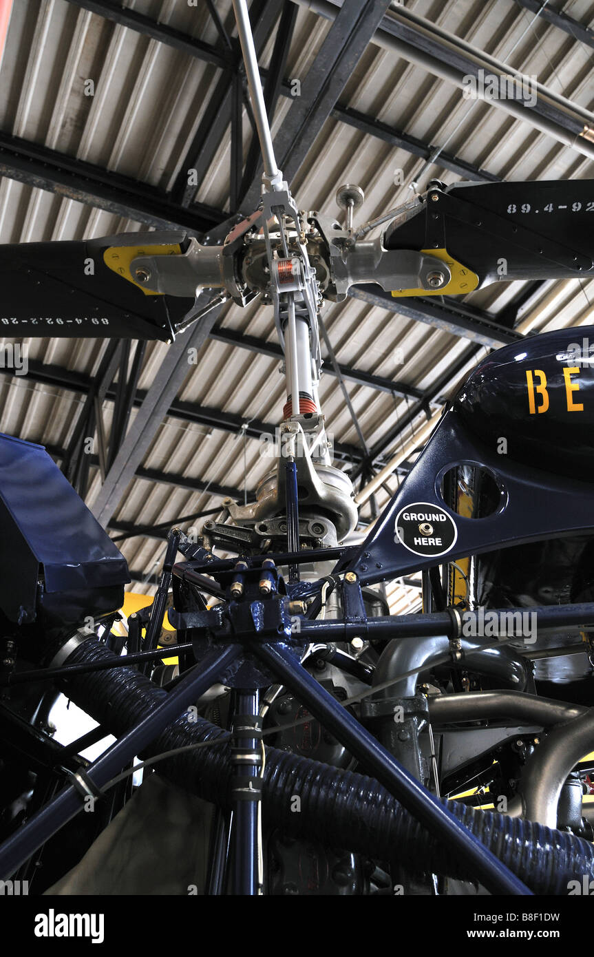 Old bell aircraft hi-res stock photography and images - Alamy