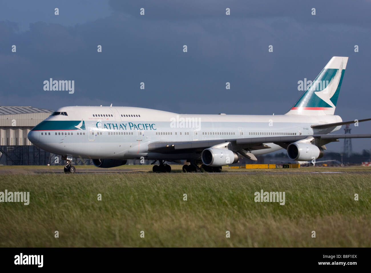 Cathay Pacific Airways Boeing 747-467 taxiing for departure at London ...