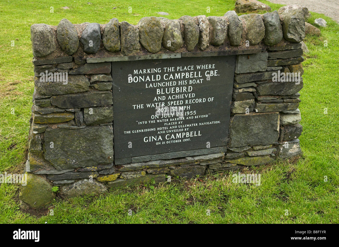 Donald campbell boat hi-res stock photography and images - Alamy