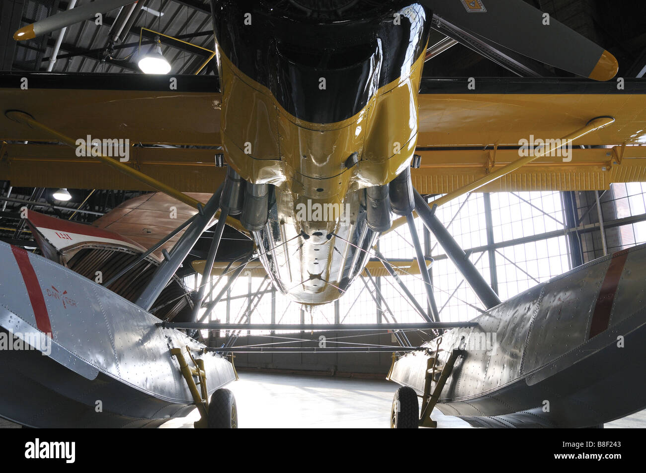 1946 aircraft hi-res stock photography and images - Alamy