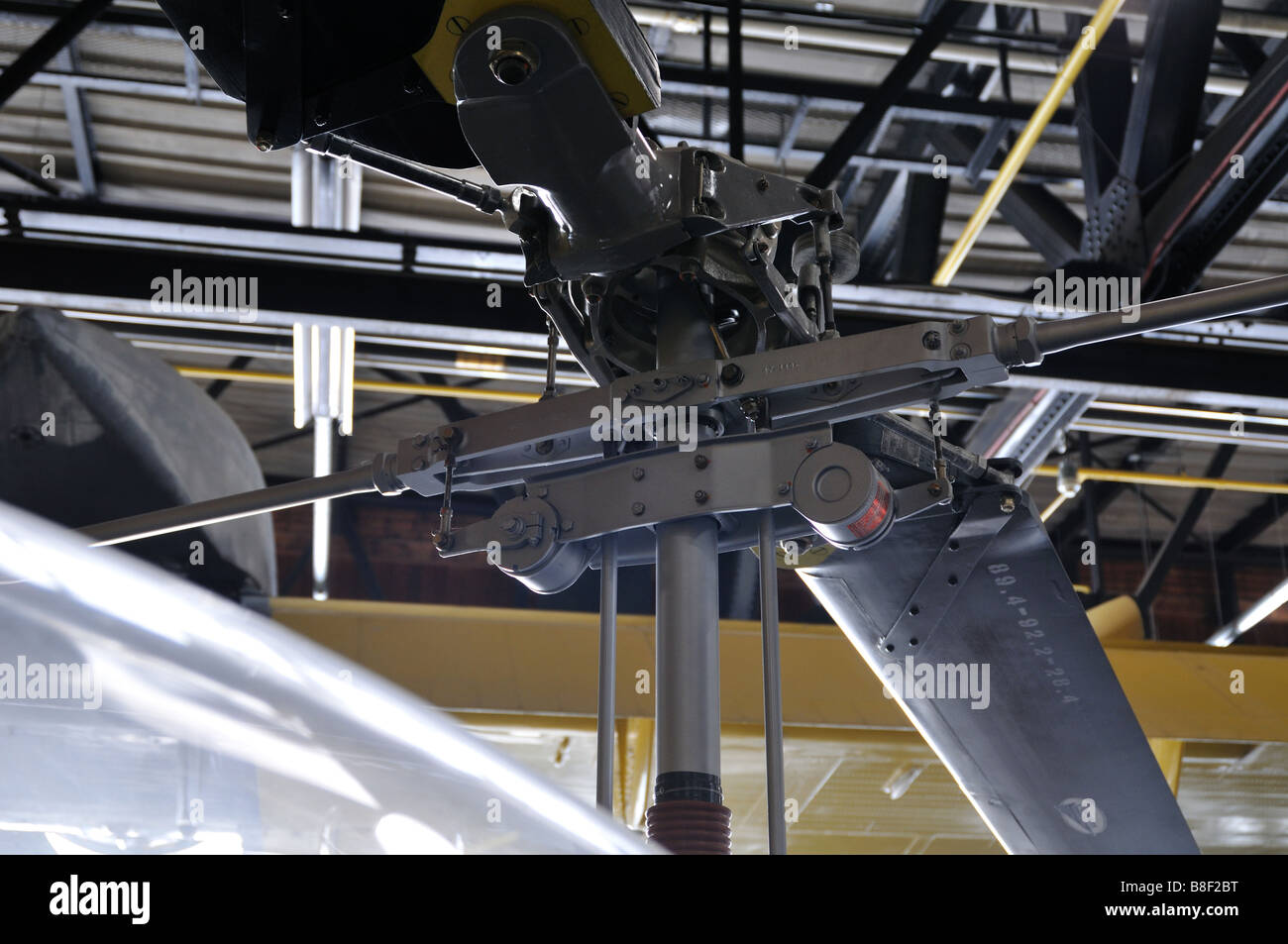 Bell 47D Helicopter Stock Photo - Alamy