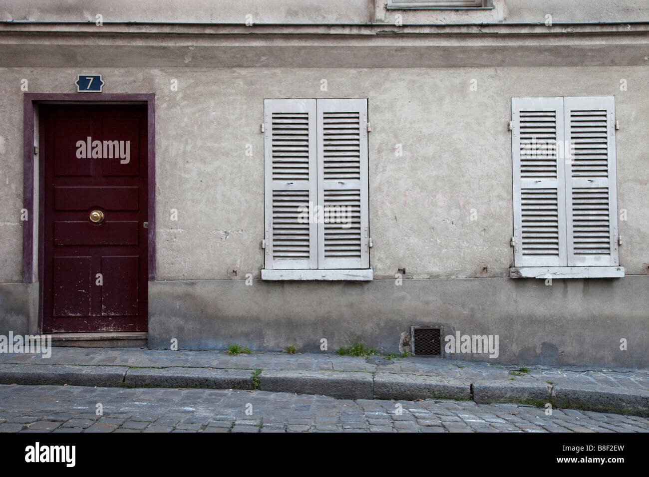 Parisian shutters hi-res stock photography and images - Alamy
