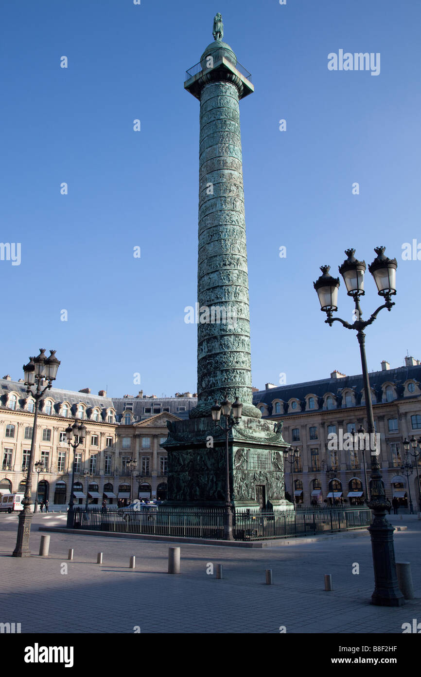 Place Vendome Column featuring a statue of Napoleon Stock Photo - Alamy