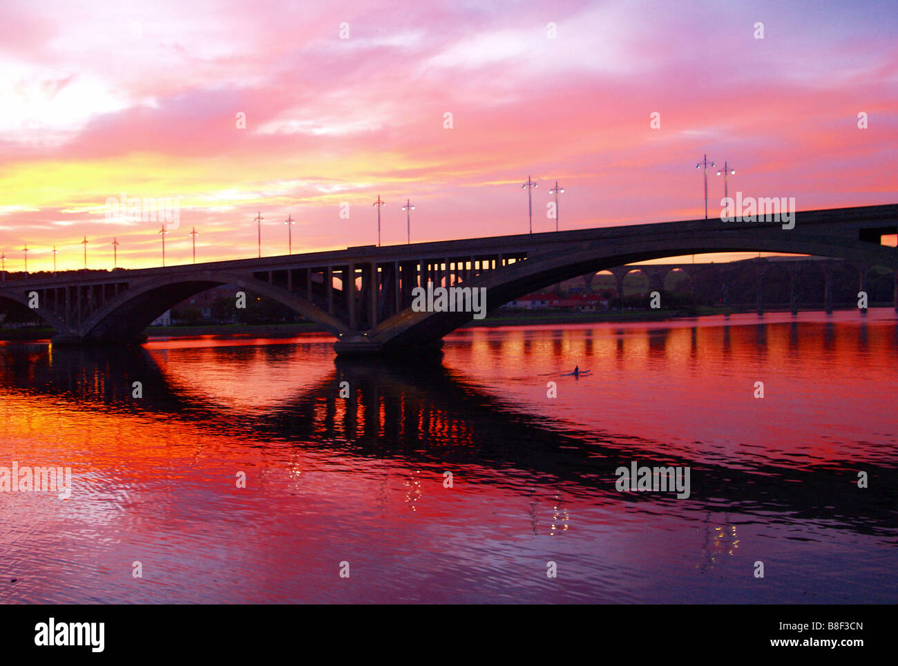 Royal Border Bridge Sunset River Tweed High Resolution Stock ...