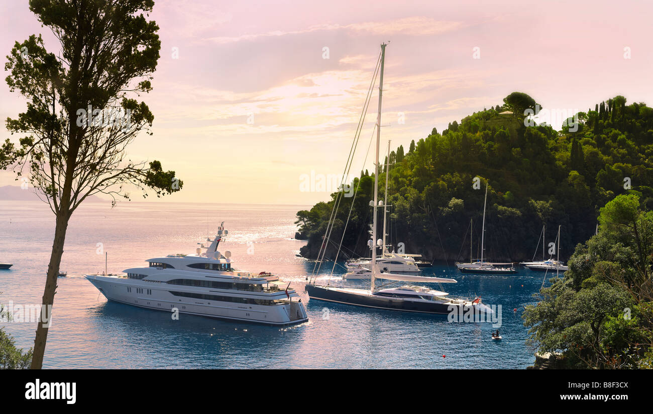 Ayz hi-res stock photography and images - Alamy