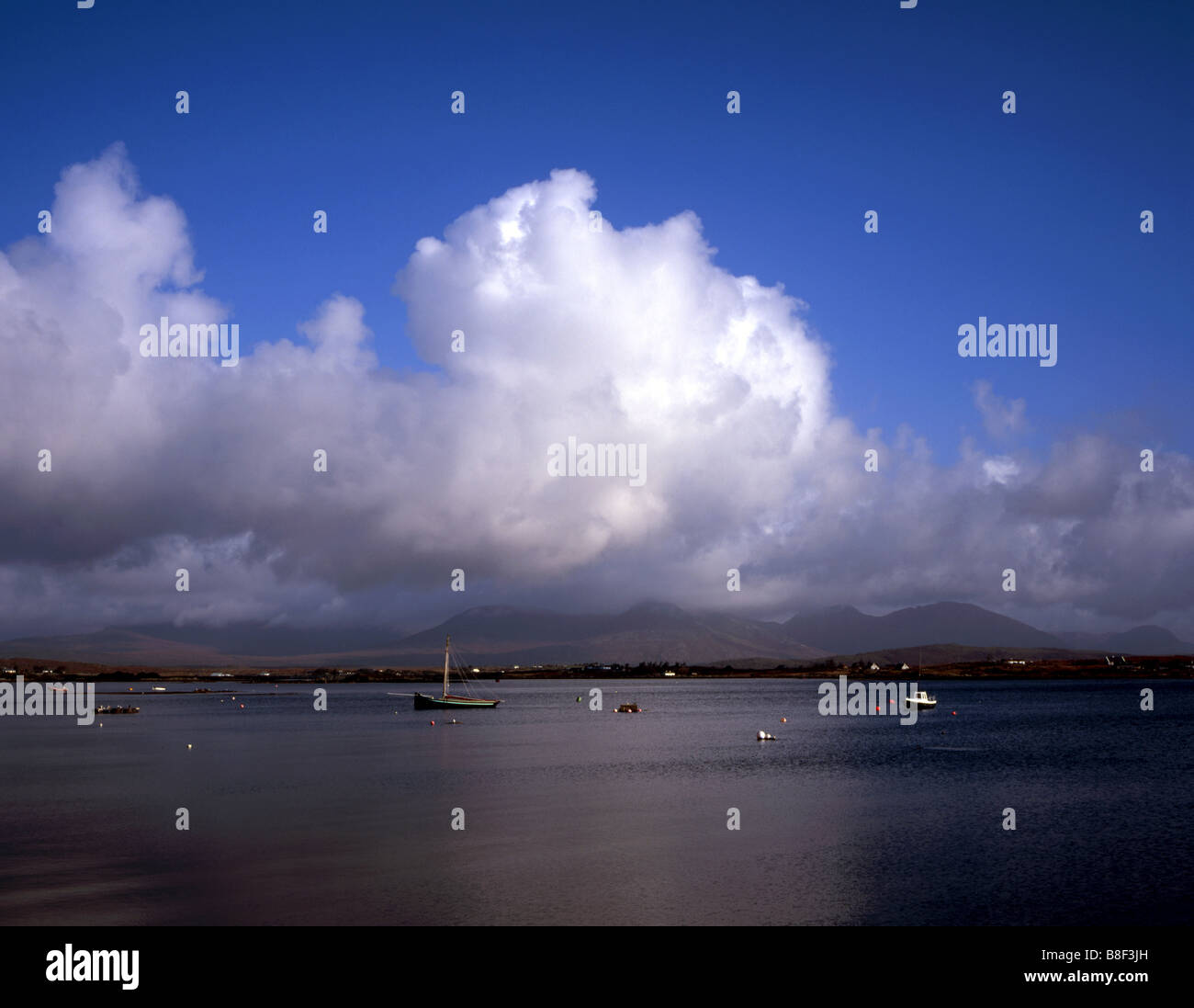 Roundstone bay mamturk mountains in hi-res stock photography and images ...