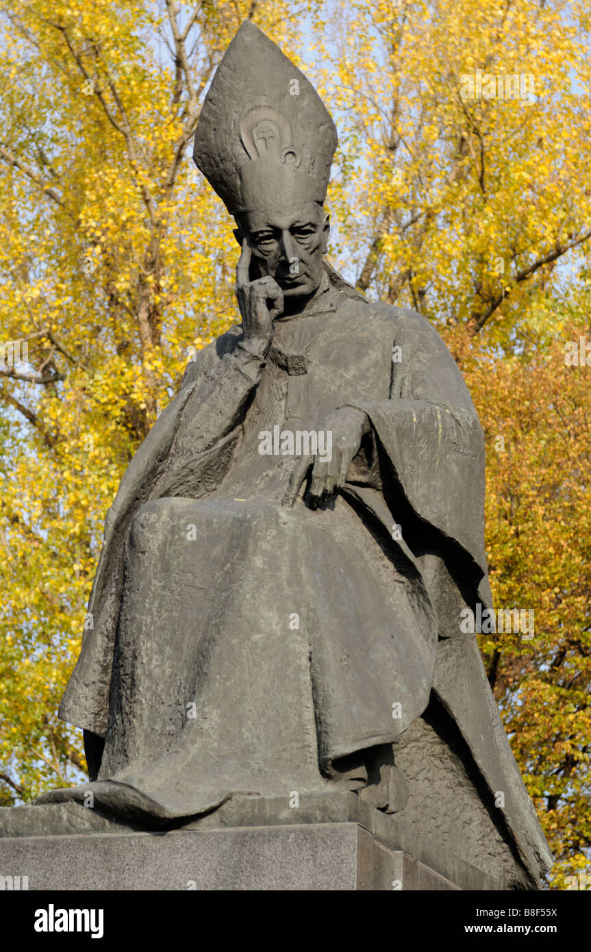 Statue Of Cardinal Stefan Wyszynski, Warsaw, Poland Stock Photo - Alamy