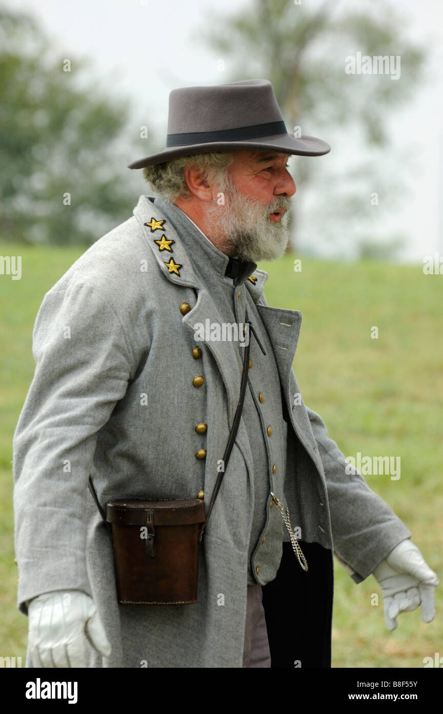 Confederate General Robert E Lee reenactor at the 1862 American Civil ...