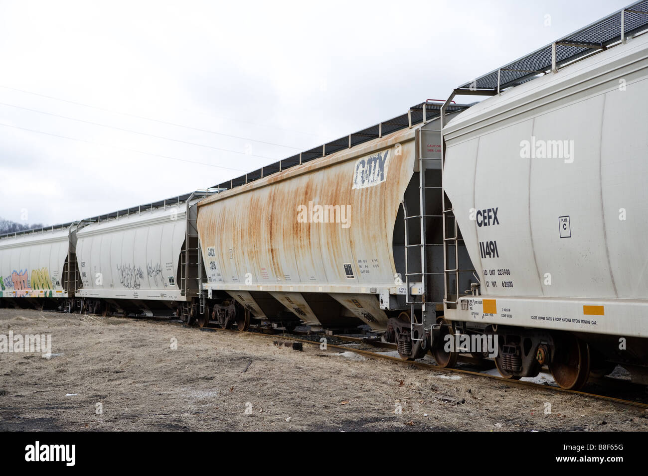 Rail car cars hi-res stock photography and images - Alamy