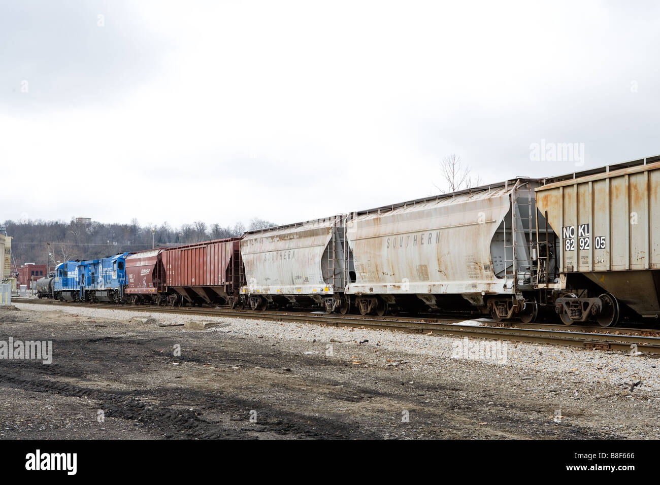 Rail car cars hi-res stock photography and images - Alamy