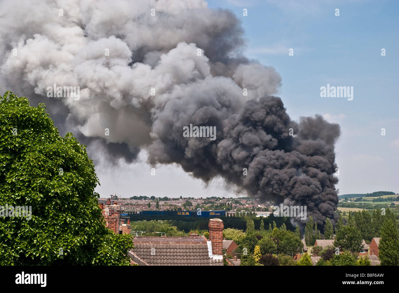 FIRE AT A LORRY DEPOT AWSWORTH NOTTINGHAMSHIRE ENGLAND NEAR IKEA AND ...