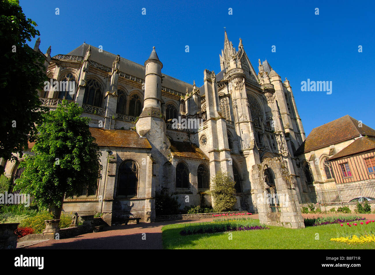 Senlis tower hi-res stock photography and images - Alamy