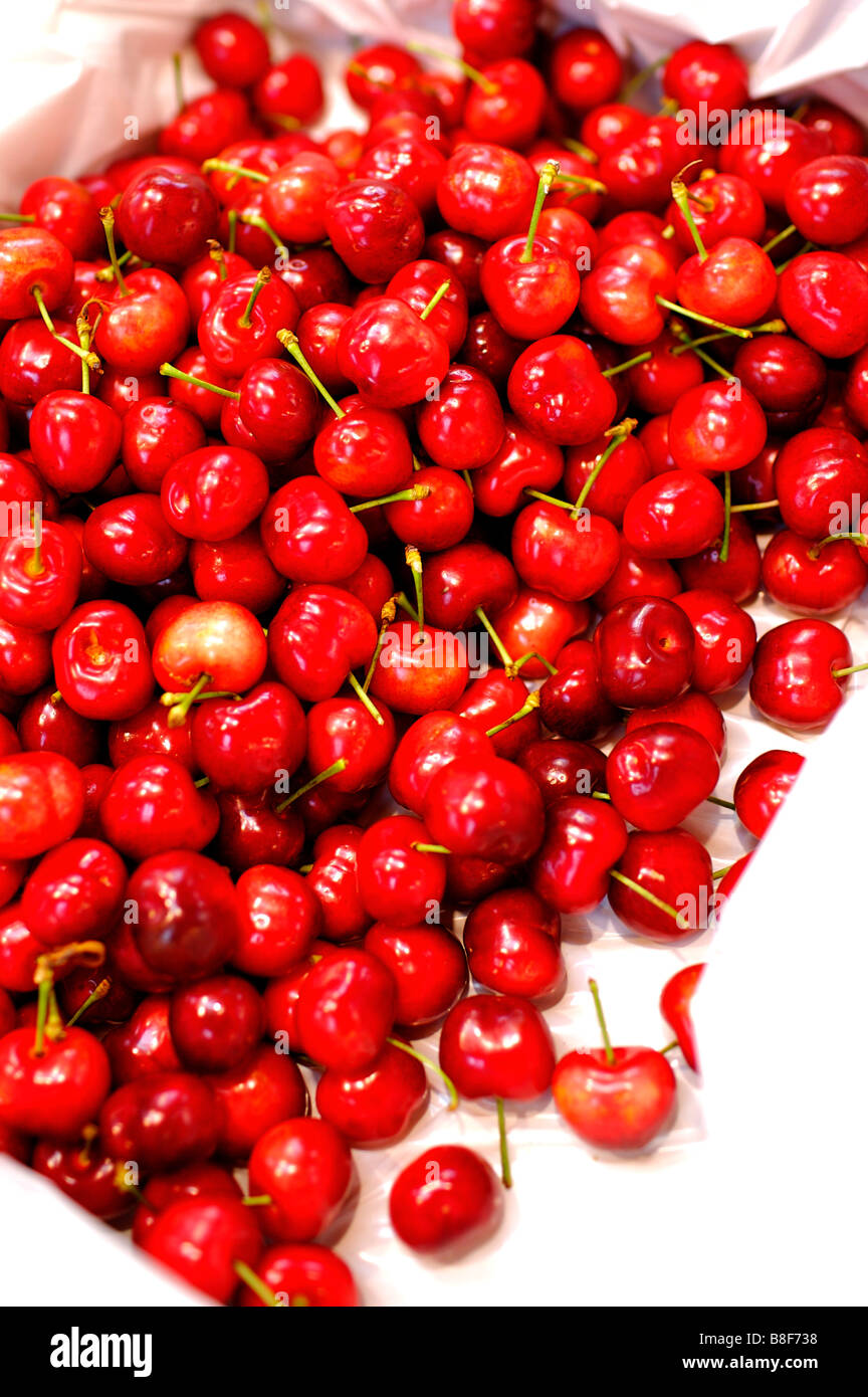 Red cherries in a box hi-res stock photography and images - Alamy
