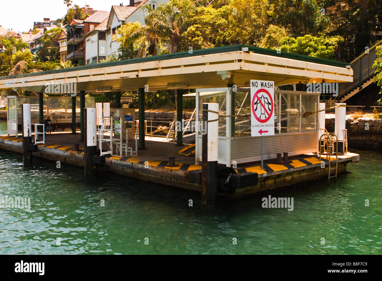 Mosman ferry wharf on Sydney harbour Stock Photo - Alamy