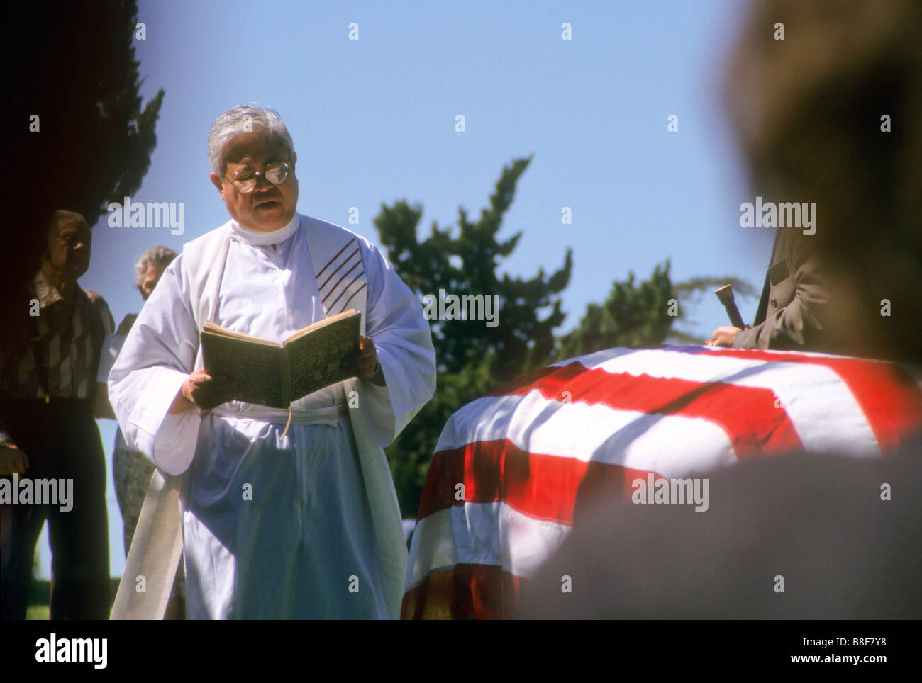 Filipino-American Catholic priest, Father Mario Rebamontan, performs ...